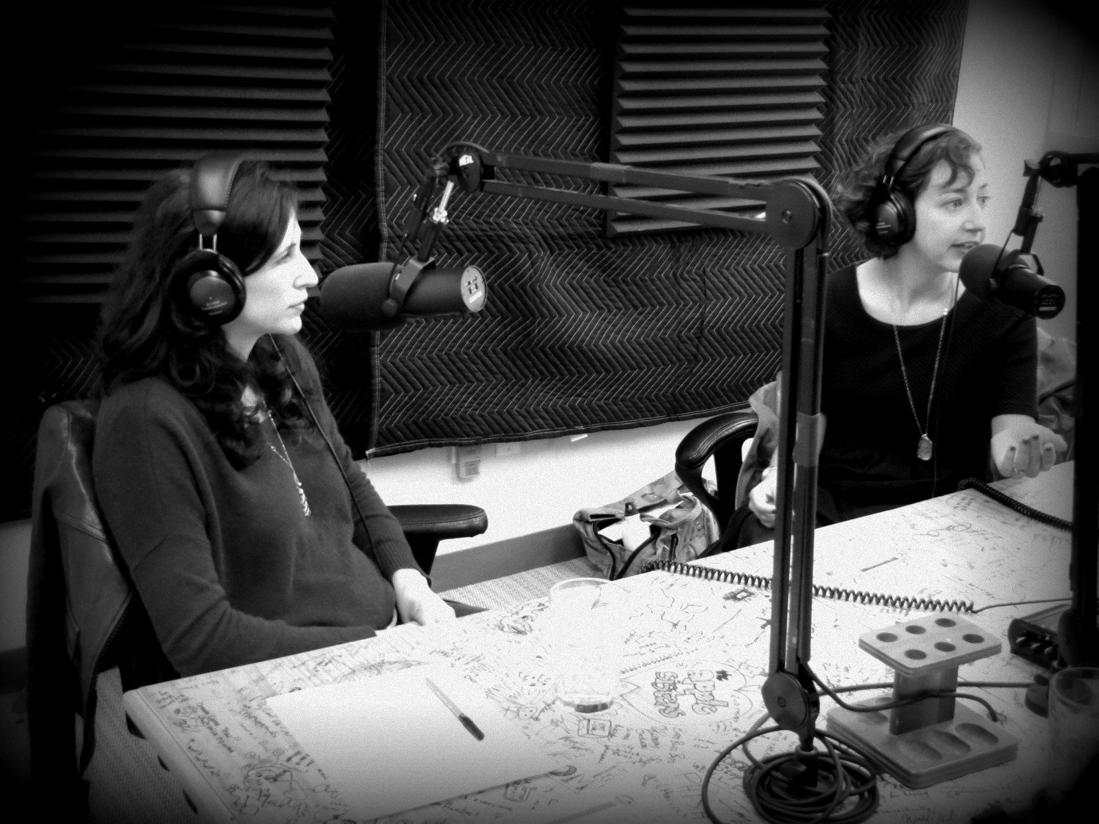 Comedy Bang Bang Relisten: Episode #216 - Top of the Schaal To You! (Michaela Watkins, Kristen ...