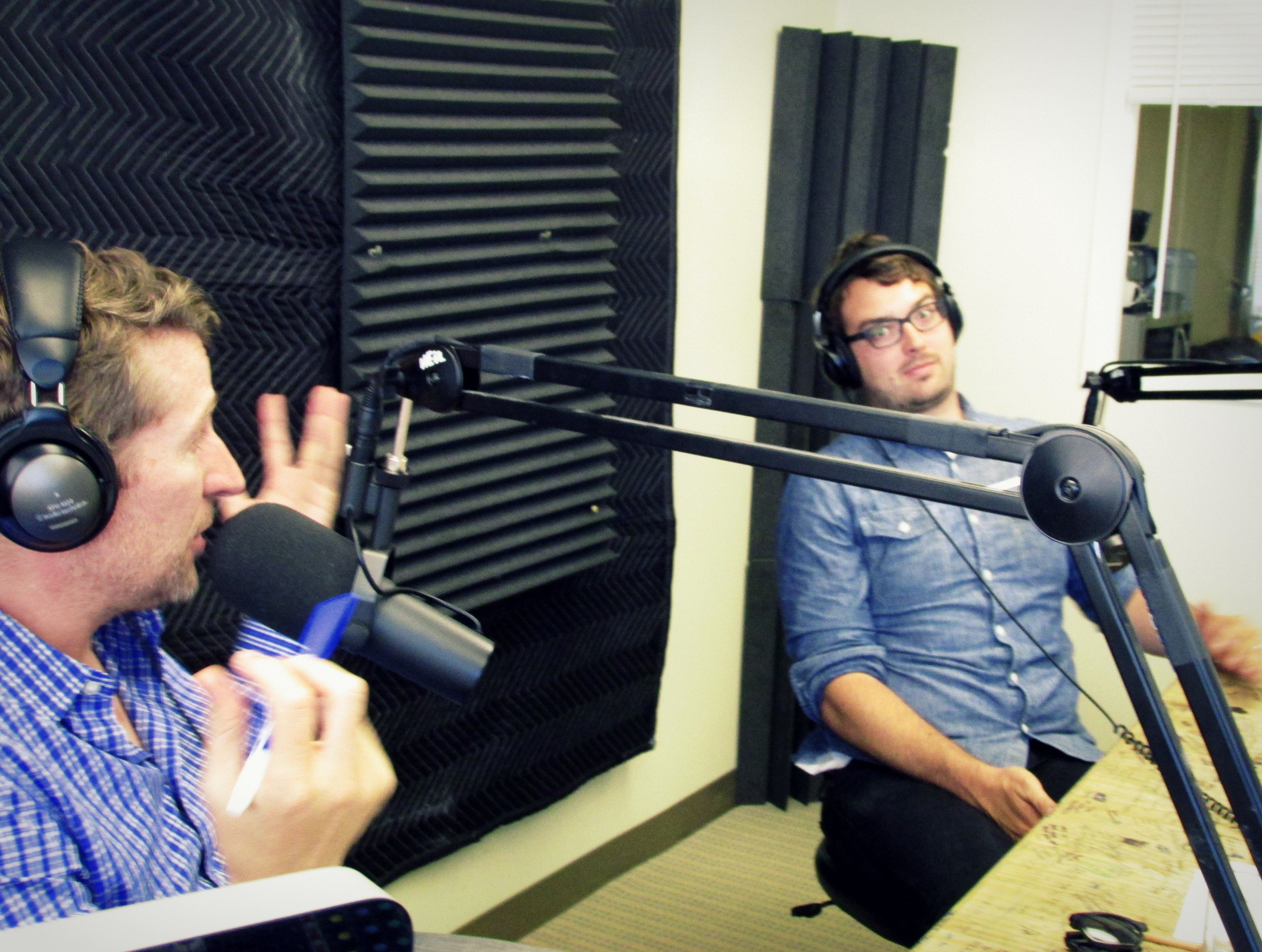 Comedy Bang Bang Relisten: Episode #237 - Filipino Blockbuster (Jonah ...